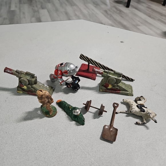 Other | Vtg Lot Of Antique Toys 9 Total A Couple Are In Poor Shape Mna ...
